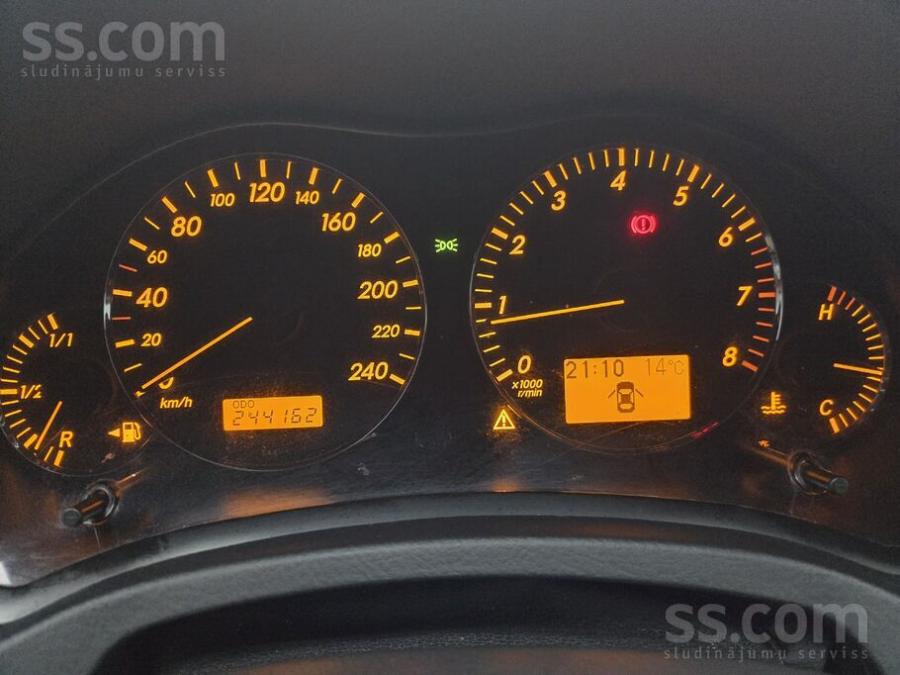 Melns Toyota Avensis 2009 Jelgava, ar dzinēja tilpumu 1.80 L un nobraukumu 0 tūkst. km par 2400 €, foto 14 vietnē AUTOMOTO.COM.LV