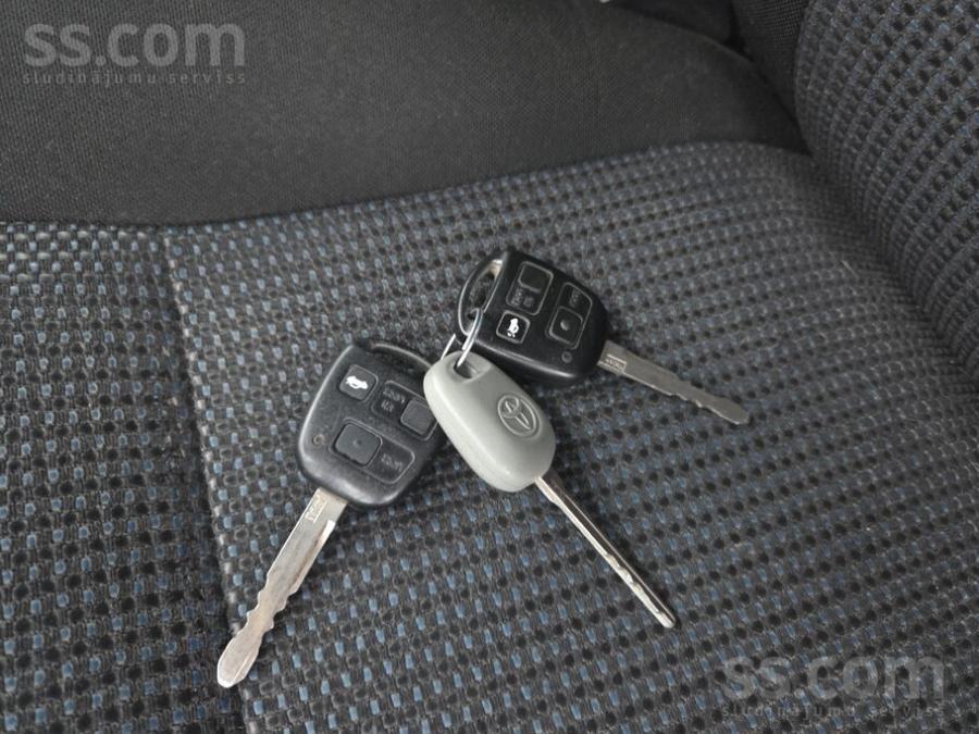 Melns Toyota Avensis 2009 Jelgava, ar dzinēja tilpumu 1.80 L un nobraukumu 0 tūkst. km par 2400 €, foto 18 vietnē AUTOMOTO.COM.LV