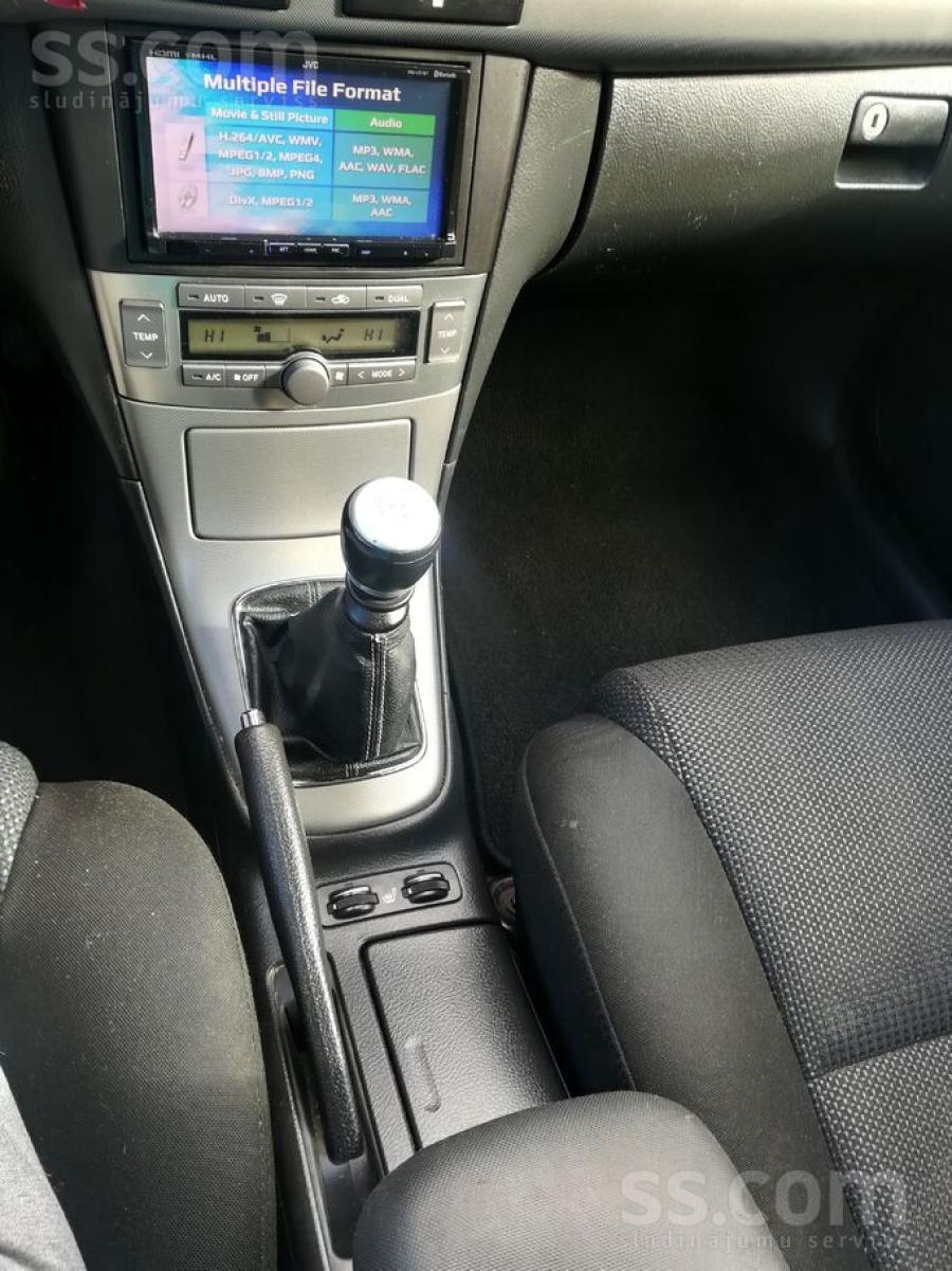 Черный Тойота Авенсис 2009 в Рига, объемом двигателя 2.20 л и пробегом 376 тыс. км за 1500 €, фото 4 на AUTOMOTO.COM.LV