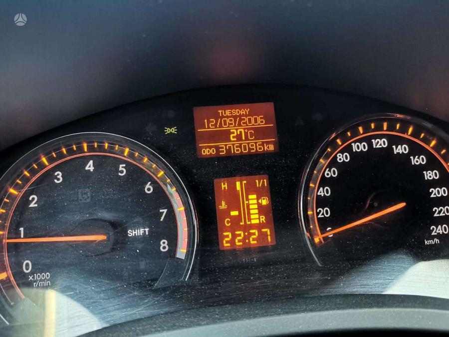 Черный Тойота Авенсис 2009 в Купишкис, объемом двигателя 1.80 л и пробегом 376 тыс. км за 1800 €, фото 4 на AUTOMOTO.COM.LV