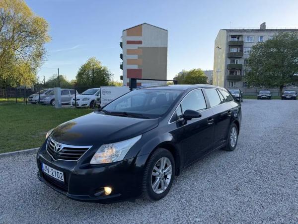 Melns Toyota Avensis 2009 Ventspils, ar dzinēja tilpumu 2.00 L un nobraukumu 370 tūkst. km par 3250 €, foto 1 vietnē AUTOMOTO.COM.LV