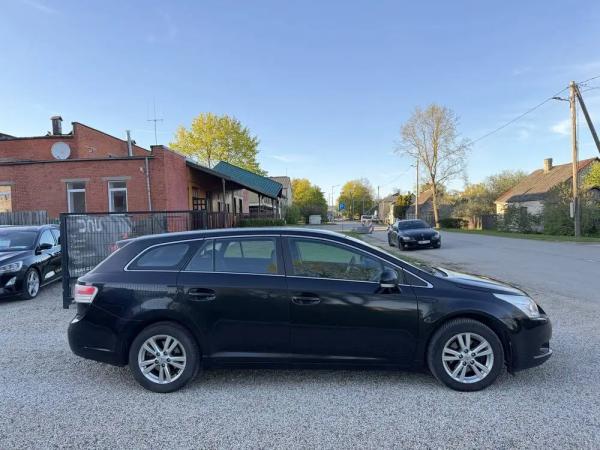 Melns Toyota Avensis 2009 Ventspils, ar dzinēja tilpumu 2.00 L un nobraukumu 370 tūkst. km par 3250 €, foto 8 vietnē AUTOMOTO.COM.LV