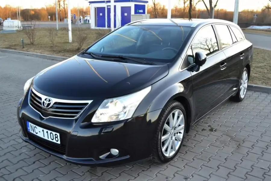 Черный Тойота Авенсис 2009 в Екабпилс, объемом двигателя 2.20 л и пробегом 233 тыс. км за 6600 €, фото 4 на AUTOMOTO.COM.LV