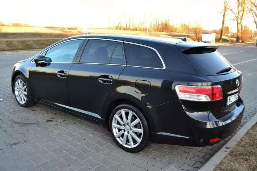 Черный Тойота Авенсис 2009 в Екабпилс, объемом двигателя 2.20 л и пробегом 233 тыс. км за 6600 €, фото 8 на AUTOMOTO.COM.LV