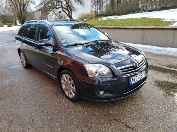 Black Toyota Avensis 2009 in Jekabpils, with an engine capacity of 2.00 L and mileage of 273 thousand km for 4150 €, photo 3 on AUTOMOTO.COM.LV