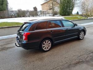 Black Toyota Avensis 2009 in Jekabpils, with an engine capacity of 2.00 L and mileage of 273 thousand km for 4150 €, photo 7 on AUTOMOTO.COM.LV