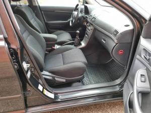 Black Toyota Avensis 2009 in Jekabpils, with an engine capacity of 2.00 L and mileage of 273 thousand km for 4150 €, photo 19 on AUTOMOTO.COM.LV