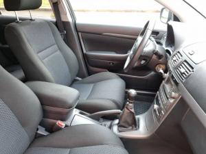 Black Toyota Avensis 2009 in Jekabpils, with an engine capacity of 2.00 L and mileage of 273 thousand km for 4150 €, photo 20 on AUTOMOTO.COM.LV
