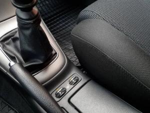Black Toyota Avensis 2009 in Jekabpils, with an engine capacity of 2.00 L and mileage of 273 thousand km for 4150 €, photo 25 on AUTOMOTO.COM.LV
