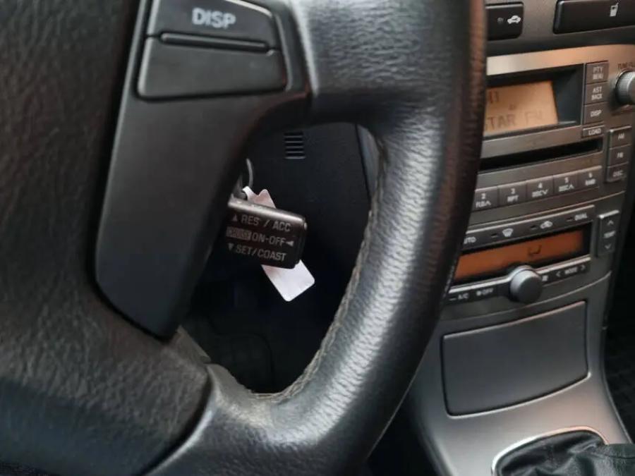 Black Toyota Avensis 2009 in Jekabpils, with an engine capacity of 2.00 L and mileage of 273 thousand km for 4150 €, photo 28 on AUTOMOTO.COM.LV