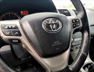 Black Toyota Avensis 2009 in Riga, with an engine capacity of 2.00 L and mileage of 350 thousand km for 3350 €, photo 12 on AUTOMOTO.COM.LV