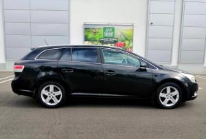 Black Toyota Avensis 2009 in Riga, with an engine capacity of 2.00 L and mileage of 350 thousand km for 3350 €, photo 13 on AUTOMOTO.COM.LV