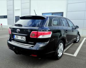Black Toyota Avensis 2009 in Riga, with an engine capacity of 2.00 L and mileage of 350 thousand km for 3350 €, photo 14 on AUTOMOTO.COM.LV