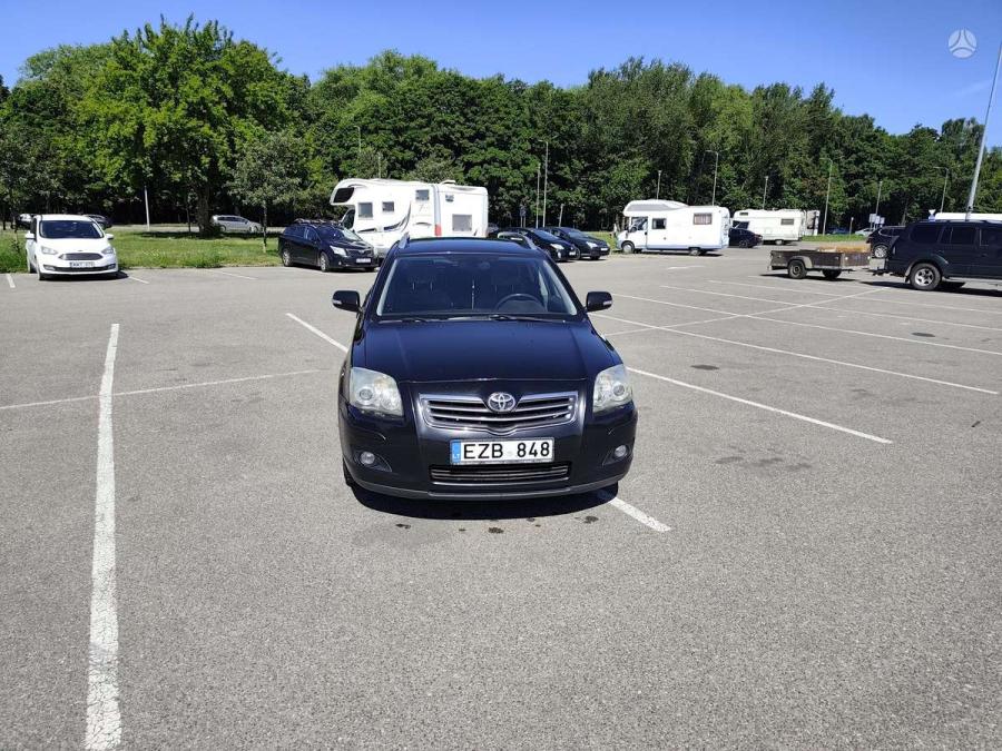Melns Toyota Avensis 2009 Klaipėda, ar dzinēja tilpumu 2.23 L un nobraukumu 275 tūkst. km par 3100 €, foto 6 vietnē AUTOMOTO.COM.LV