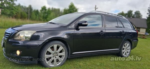 Black Toyota Avensis 2009 in Parnu, with an engine capacity of 2.00 L and mileage of 184 thousand km for 2500 €, photo 3 on AUTOMOTO.COM.LV
