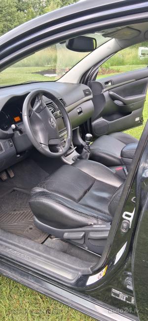 Black Toyota Avensis 2009 in Parnu, with an engine capacity of 2.00 L and mileage of 184 thousand km for 2500 €, photo 8 on AUTOMOTO.COM.LV