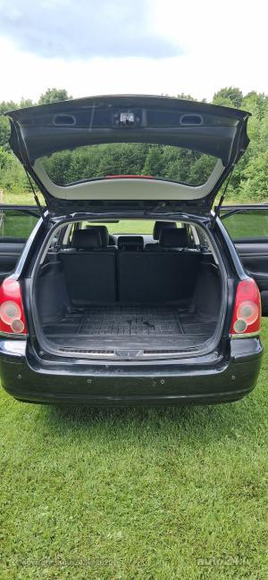 Black Toyota Avensis 2009 in Parnu, with an engine capacity of 2.00 L and mileage of 184 thousand km for 2500 €, photo 10 on AUTOMOTO.COM.LV