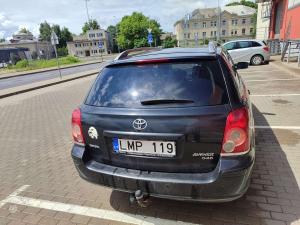 Melns Toyota Avensis 2009 Viļņa, ar dzinēja tilpumu 2.00 L un nobraukumu 377 tūkst. km par 850 €, foto 7 vietnē AUTOMOTO.COM.LV