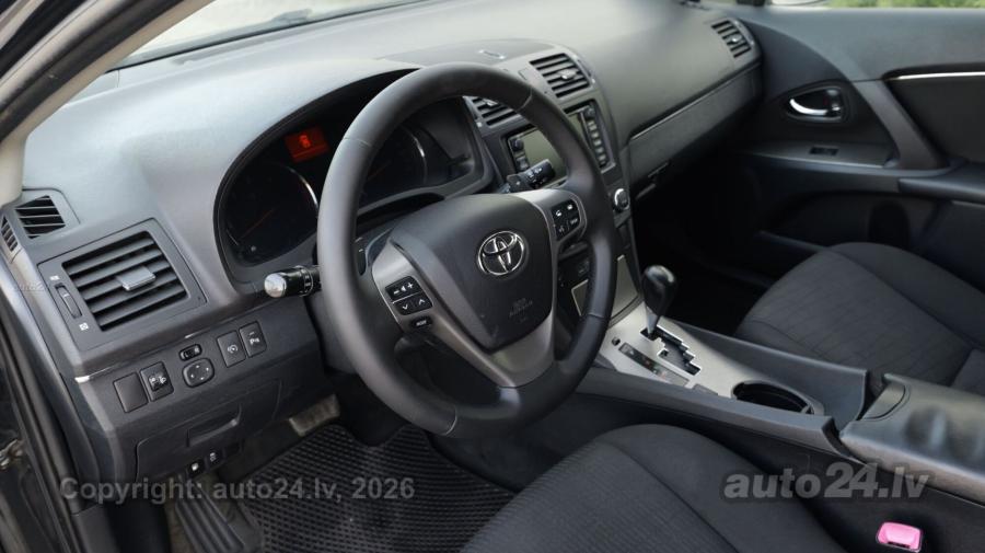 Melns Toyota Avensis 2009 Tallina, ar dzinēja tilpumu 2.20 L un nobraukumu 387 tūkst. km par 3900 €, foto 7 vietnē AUTOMOTO.COM.LV