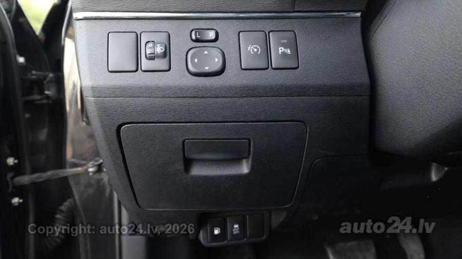 Melns Toyota Avensis 2009 Tallina, ar dzinēja tilpumu 2.20 L un nobraukumu 387 tūkst. km par 3900 €, foto 23 vietnē AUTOMOTO.COM.LV
