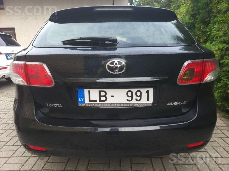 Черный Тойота Авенсис 2009 в Бауска, объемом двигателя 2.00 л и пробегом 261 тыс. км за 4300 €, фото 6 на AUTOMOTO.COM.LV