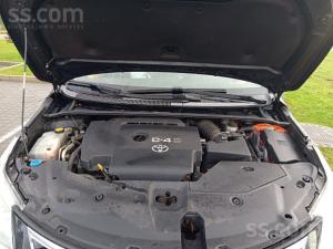 Black Toyota Avensis 2009 in Liepaja, with an engine capacity of 2.00 L and mileage of 375 thousand km for 3300 €, photo 8 on AUTOMOTO.COM.LV