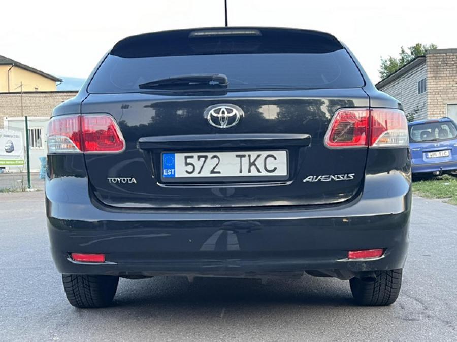 Black Toyota Avensis 2009 in Narva, with an engine capacity of 2.00 L and mileage of 437 thousand km for 2499 €, photo 9 on AUTOMOTO.COM.LV