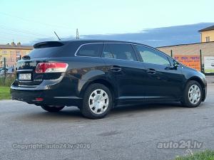 Black Toyota Avensis 2009 in Narva, with an engine capacity of 2.00 L and mileage of 440 thousand km for 2499 €, photo 6 on AUTOMOTO.COM.LV