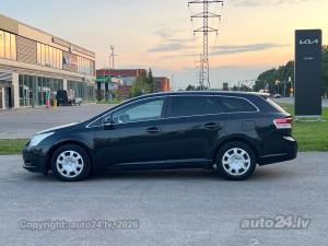 Black Toyota Avensis 2009 in Narva, with an engine capacity of 2.00 L and mileage of 440 thousand km for 2499 €, photo 9 on AUTOMOTO.COM.LV