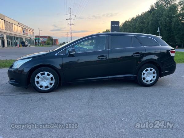 Черный Тойота Авенсис 2009 в Нарва, объемом двигателя 2.00 л и пробегом 440 тыс. км за 2499 €, фото 9 на AUTOMOTO.COM.LV