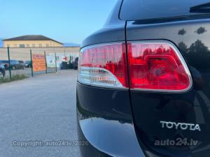 Black Toyota Avensis 2009 in Narva, with an engine capacity of 2.00 L and mileage of 440 thousand km for 2499 €, photo 18 on AUTOMOTO.COM.LV