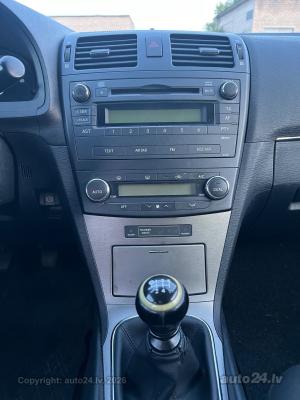 Black Toyota Avensis 2009 in Narva, with an engine capacity of 2.00 L and mileage of 440 thousand km for 2499 €, photo 20 on AUTOMOTO.COM.LV
