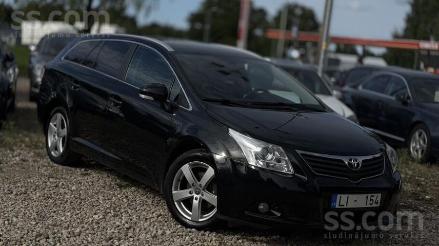 Melns Toyota Avensis 2009 Jelgava, ar dzinēja tilpumu 2.00 L un nobraukumu 312 tūkst. km par 3590 €, foto 1 vietnē AUTOMOTO.COM.LV