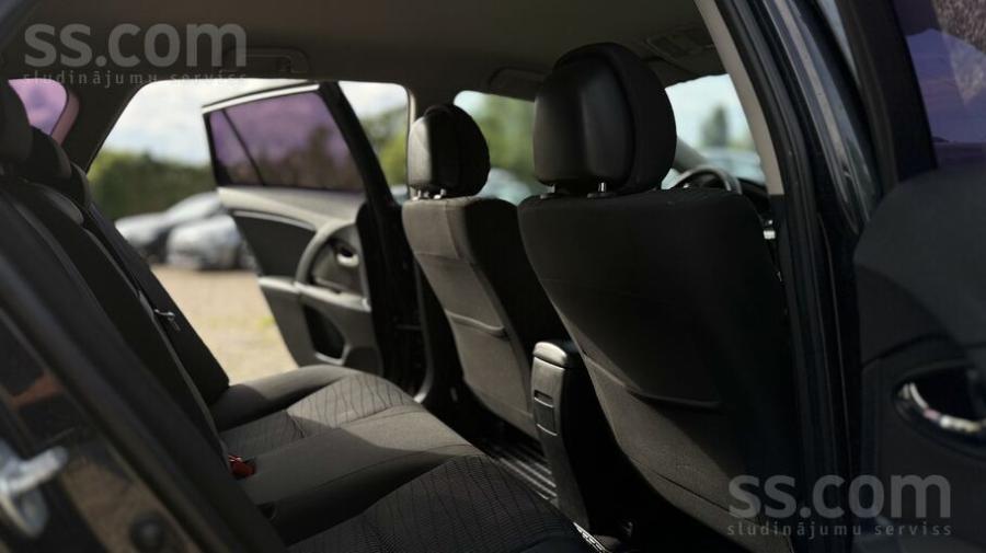 Melns Toyota Avensis 2009 Jelgava, ar dzinēja tilpumu 2.00 L un nobraukumu 312 tūkst. km par 3590 €, foto 10 vietnē AUTOMOTO.COM.LV