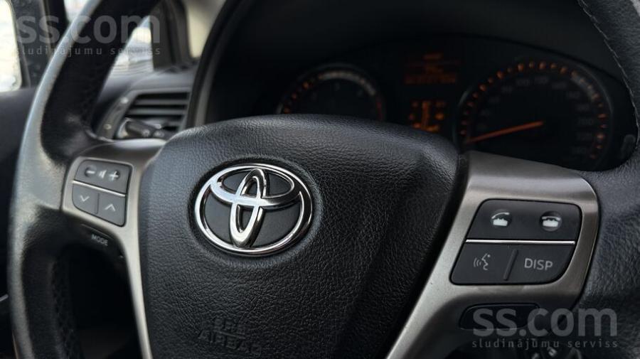 Melns Toyota Avensis 2009 Jelgava, ar dzinēja tilpumu 2.00 L un nobraukumu 312 tūkst. km par 3590 €, foto 18 vietnē AUTOMOTO.COM.LV