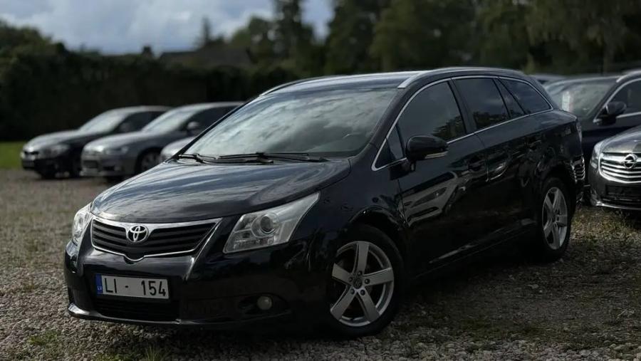 Melns Toyota Avensis 2009 Jelgava, ar dzinēja tilpumu 2.00 L un nobraukumu 312 tūkst. km par 3590 €, foto 3 vietnē AUTOMOTO.COM.LV