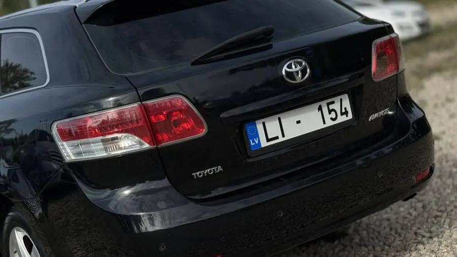 Melns Toyota Avensis 2009 Jelgava, ar dzinēja tilpumu 2.00 L un nobraukumu 312 tūkst. km par 3590 €, foto 7 vietnē AUTOMOTO.COM.LV