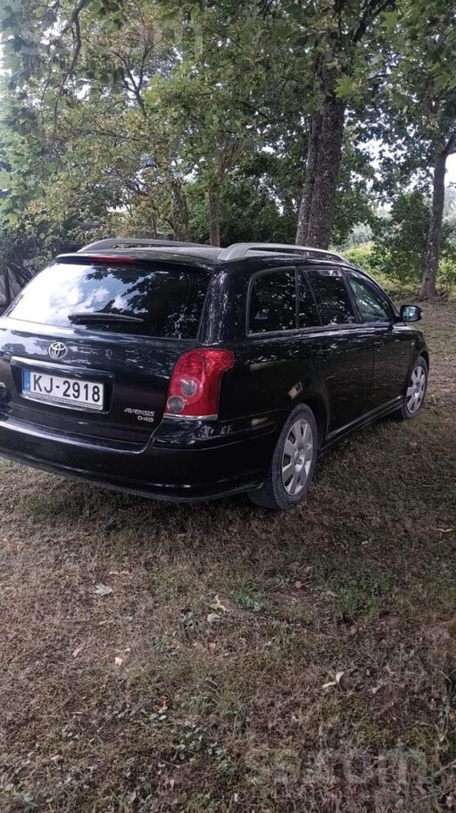 Черный Тойота Авенсис 2009 в Талси, объемом двигателя 2.20 л и пробегом 397 тыс. км за 2500 €, фото 3 на AUTOMOTO.COM.LV