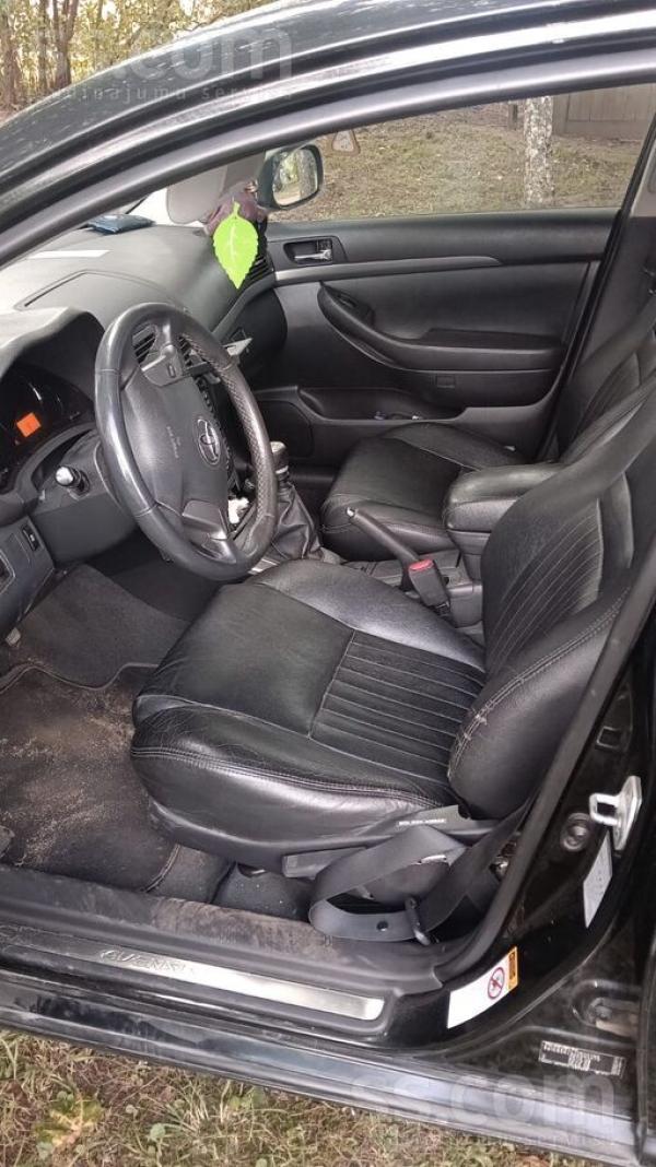 Black Toyota Avensis 2009 in Talsi, with an engine capacity of 2.20 L and mileage of 397 thousand km for 2500 €, photo 6 on AUTOMOTO.COM.LV