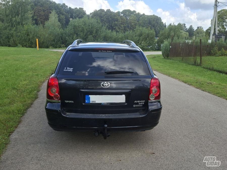 Melns Toyota Avensis 2009 Šauļi, ar dzinēja tilpumu 2.00 L un nobraukumu 277 tūkst. km par 2000 €, foto 5 vietnē AUTOMOTO.COM.LV