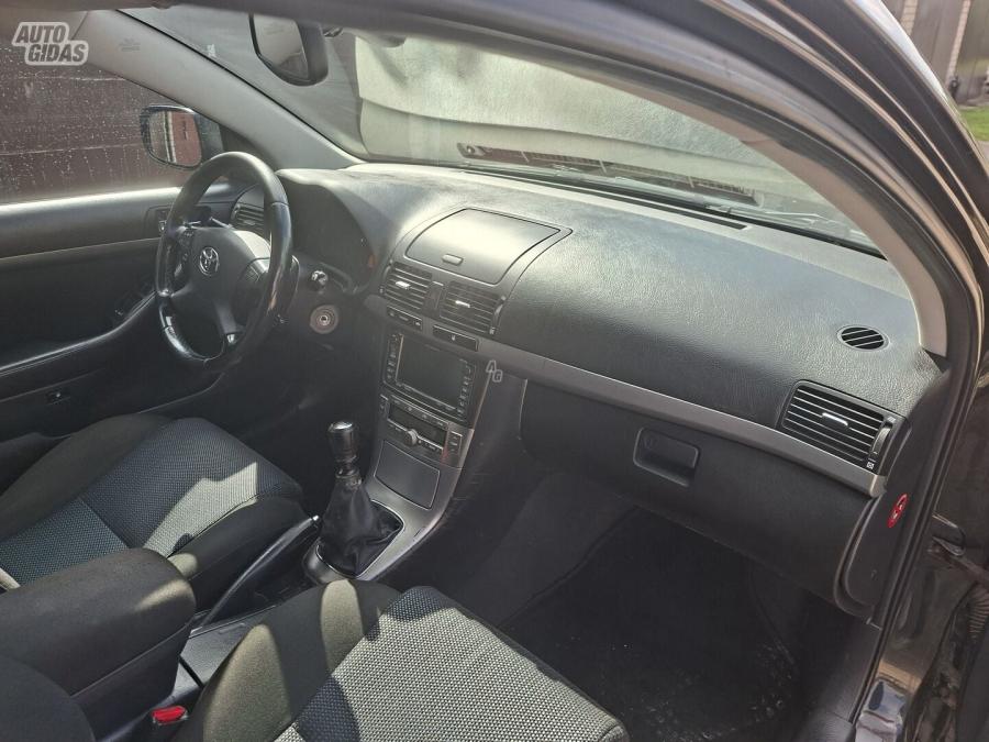 Melns Toyota Avensis 2009 Šauļi, ar dzinēja tilpumu 2.00 L un nobraukumu 277 tūkst. km par 2000 €, foto 12 vietnē AUTOMOTO.COM.LV