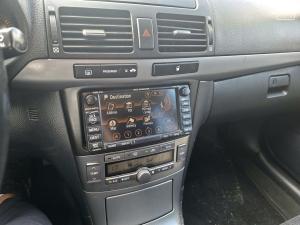 Black Toyota Avensis 2009 in Siauliai, with an engine capacity of 2.00 L and mileage of 277 thousand km for 2000 €, photo 10 on AUTOMOTO.COM.LV