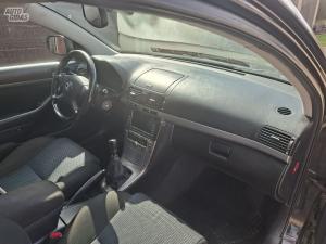 Black Toyota Avensis 2009 in Siauliai, with an engine capacity of 2.00 L and mileage of 277 thousand km for 2000 €, photo 12 on AUTOMOTO.COM.LV