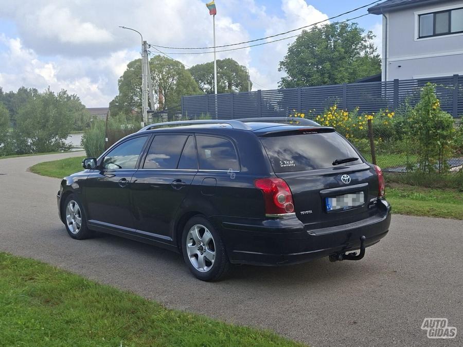 Black Toyota Avensis 2009 in Siauliai, with an engine capacity of 2.00 L and mileage of 277 thousand km for 2000 €, photo 6 on AUTOMOTO.COM.LV
