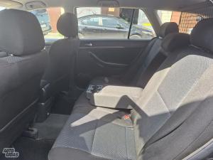 Black Toyota Avensis 2009 in Siauliai, with an engine capacity of 2.00 L and mileage of 277 thousand km for 2000 €, photo 15 on AUTOMOTO.COM.LV
