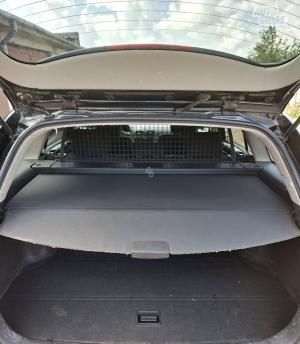 Black Toyota Avensis 2009 in Siauliai, with an engine capacity of 2.00 L and mileage of 277 thousand km for 2000 €, photo 18 on AUTOMOTO.COM.LV