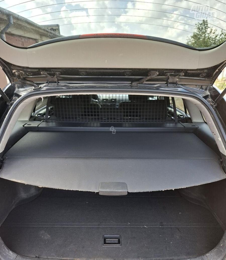 Melns Toyota Avensis 2009 Šauļi, ar dzinēja tilpumu 2.00 L un nobraukumu 277 tūkst. km par 2000 €, foto 18 vietnē AUTOMOTO.COM.LV