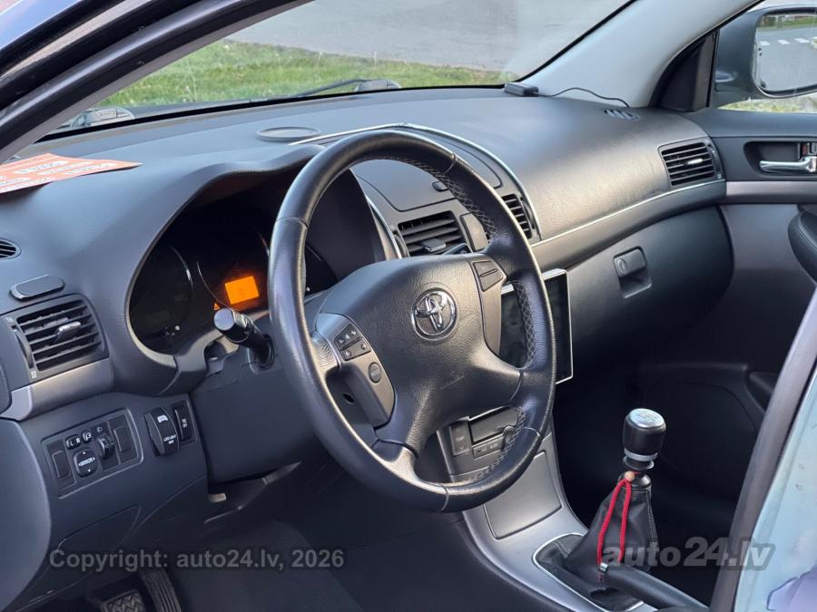 Melns Toyota Avensis 2009 Narva, ar dzinēja tilpumu 2.20 L un nobraukumu 269 tūkst. km par 2499 €, foto 17 vietnē AUTOMOTO.COM.LV