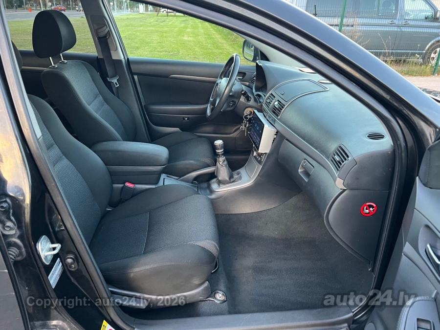 Melns Toyota Avensis 2009 Narva, ar dzinēja tilpumu 2.20 L un nobraukumu 269 tūkst. km par 2499 €, foto 30 vietnē AUTOMOTO.COM.LV