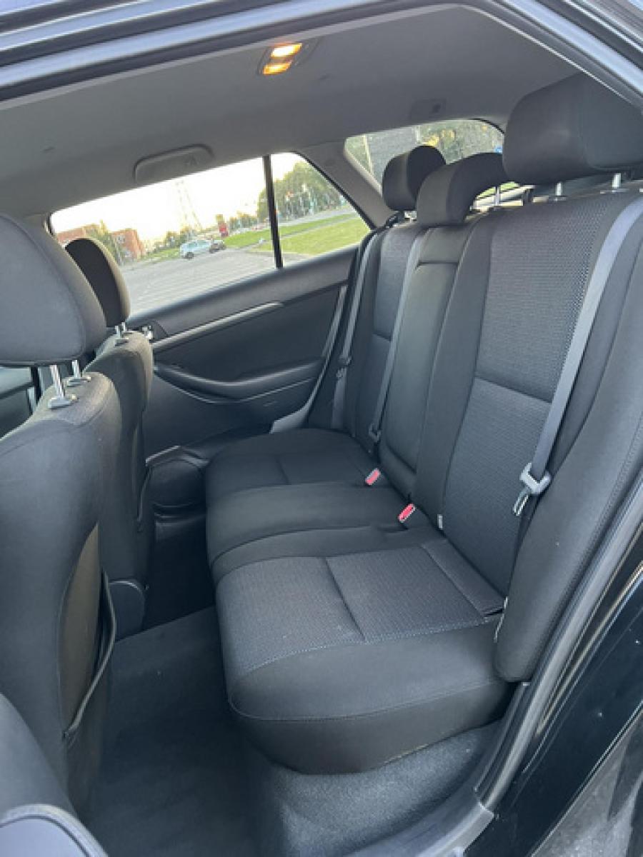 Melns Toyota Avensis 2009 Narva, ar dzinēja tilpumu 2.20 L un nobraukumu 269 tūkst. km par 2499 €, foto 12 vietnē AUTOMOTO.COM.LV
